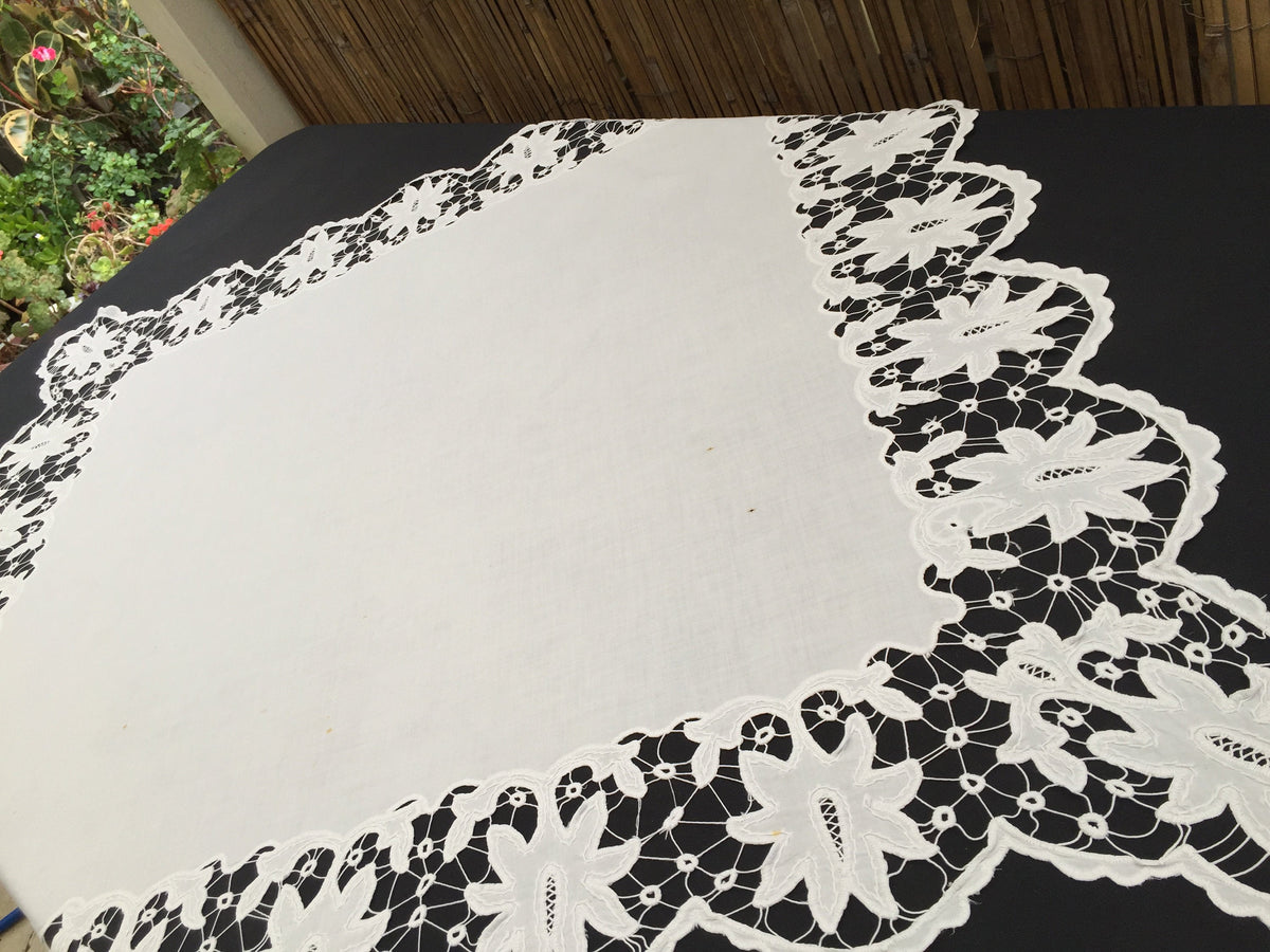 Embroidered Square Tablecloth with Madeira (Cutwork) and Needle Lace ...